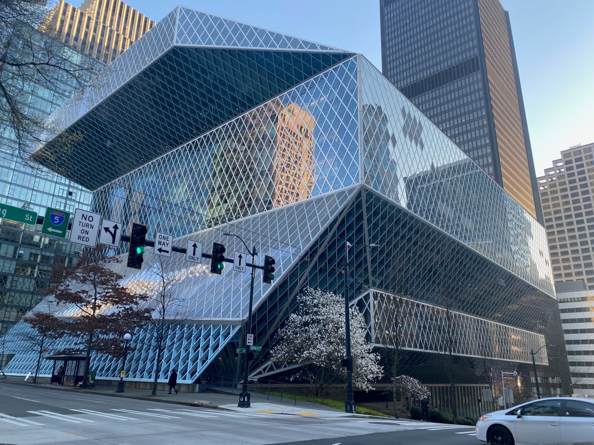 Wanderings: Seattle – Maura Elizabeth Cunningham