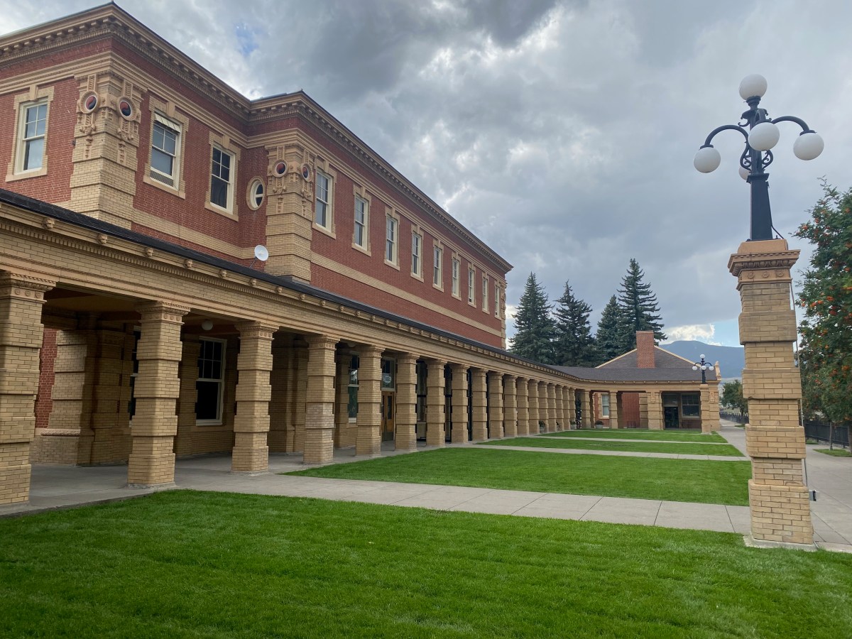 Weekly Wanderings: September 16, 2024 – Maura Elizabeth Cunningham